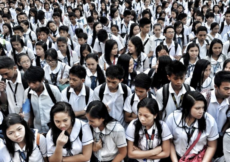 Ph employers hire college grads for work that requires only hi-school ... Ph employers hire college grads for work that requires only hi-school ...