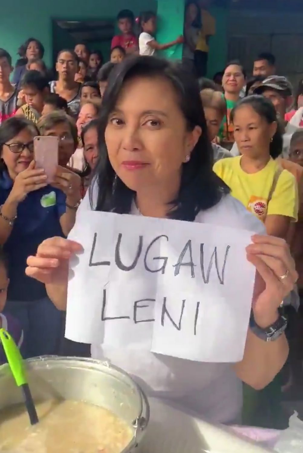 LA SOLIDARIDAD: Leni “Look at Me” Robredo is not helping calm Taal ...